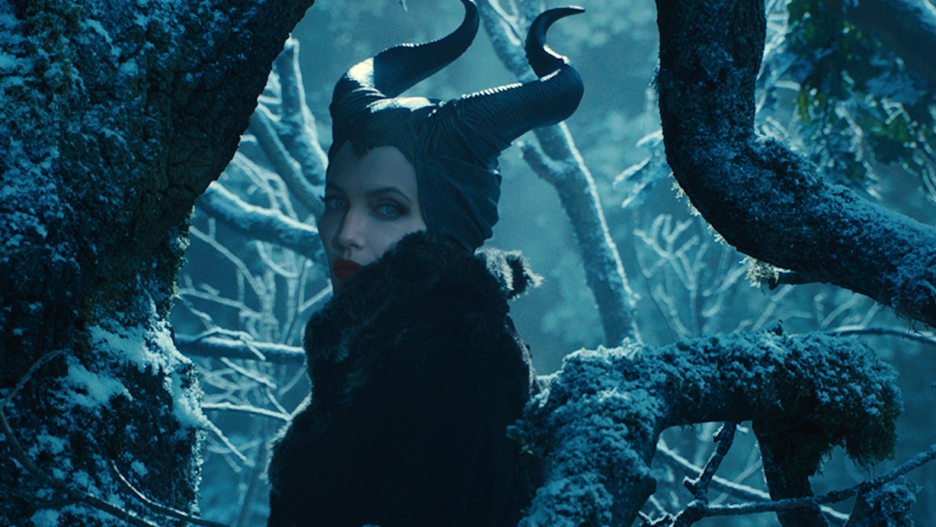 Angelina Jolie Is Very Scary in Disney's 'Maleficent' Trailer (Video)