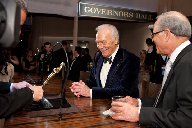 OscarWrap: Behind the Scenes With Jennifer Lawrence and Adele (Photos)