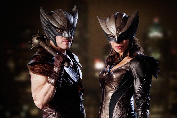 'DC's Legends of Tomorrow' Reveals First Look at Hawkman and Hawkgirl ...