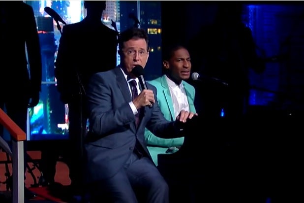 Stephen Colbert Sings Song of Friendship to Pope Francis on 'Late Show ...