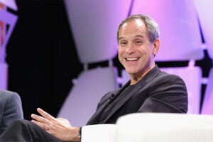 Paramount Hires AwesomenessTV Founder Brian Robbins to Lead New ...