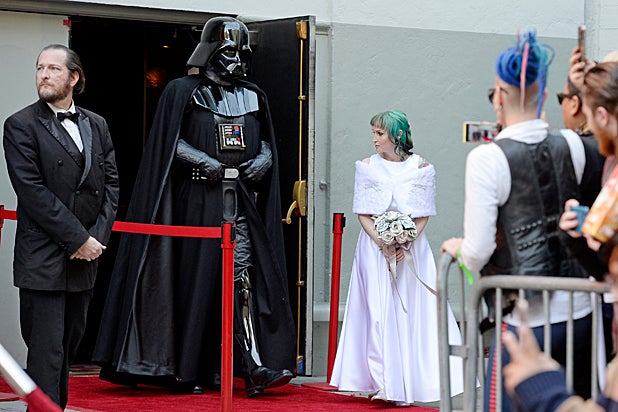 'Stars Wars: The Force Awakens' Wedding Is Out of This World (Photos)