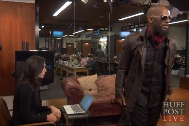 R. Kelly Storms Out of Interview: 'I Didn't Come Here to Get ...