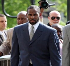 R Kelly Drops 19-Minute Song 'I Admit' Addressing 'Pedophile' Accusations