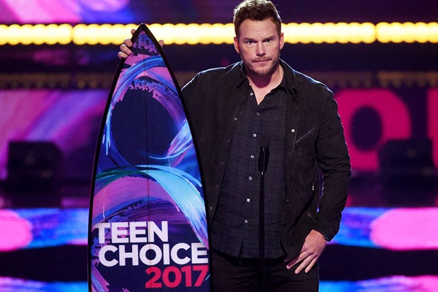 Chris Pratt Thanks Jesus in First Appearance Since Anna Faris Split ...