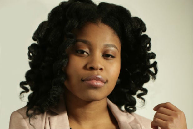 'The Deuce' Star Dominique Fishback on Darlene's 'Questionable' Choices ...