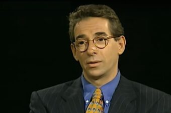 Meet Gavin de Becker, the Security Expert in Charge of Jeff Bezos ...