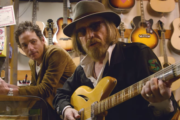 Tom Petty Gives Final On-Camera Interview in 'Echo in the Canyon ...