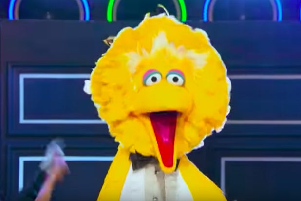 Elmo - and Cookie Monster on the Turntables - Join Big Bird on 'Lip ...