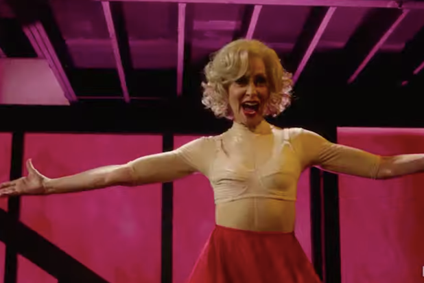 'Transparent' Musical Series Finale Teaser: Maura Is Dead and Shelly ...