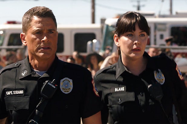 Watch Rob Lowe and Liv Tyler Go Line Dancing in First '9-1-1: Lone Star ...