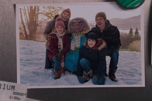 E.T. Comes Back to Earth to Meet Grown-Up Elliott in Holiday Commercial ...