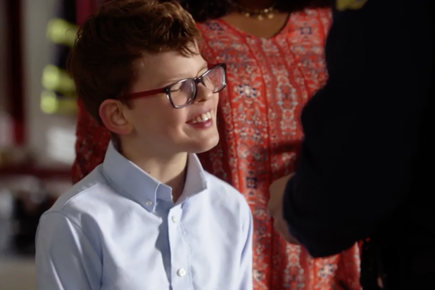 '9-1-1': Christopher Asks Eddie to Bring in His Silver Star - and War ...