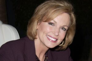 Phyllis George, Trailblazing NFL Reporter and Former Miss America ...