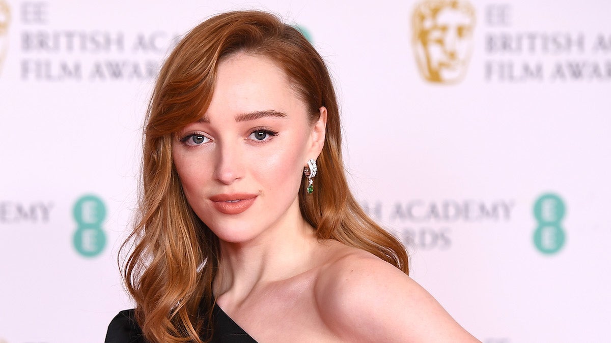 'Bridgerton' Actress Phoebe Dynevor to Star in Thriller 'I Heart Murder ...