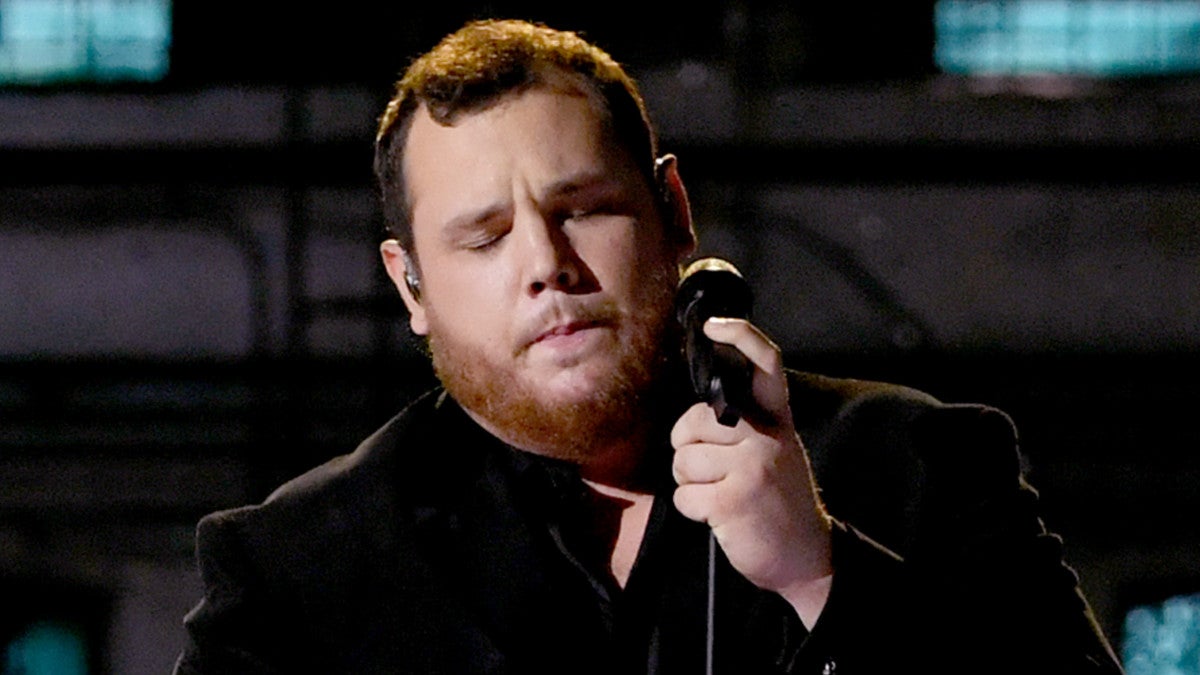 Luke Combs Covers Funeral Costs for 3 Men Who Died After Attending His ...