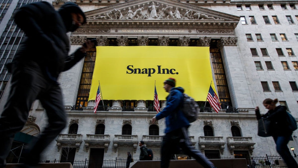 Snap to Lay Off 10% of Workforce Amid Tech Industry Job Cuts