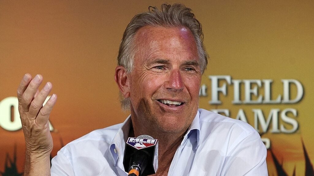 World Series 2021: Famous Fans of the Atlanta Braves