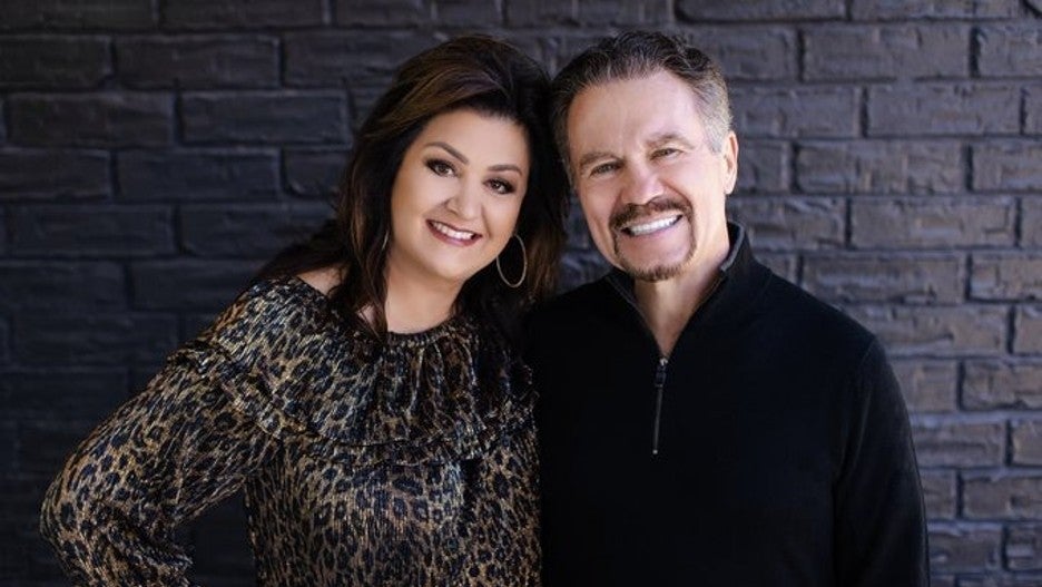 Marcus Lamb, Anti-Vaccine Christian Broadcaster, Dies of COVID-19 at 64 ...