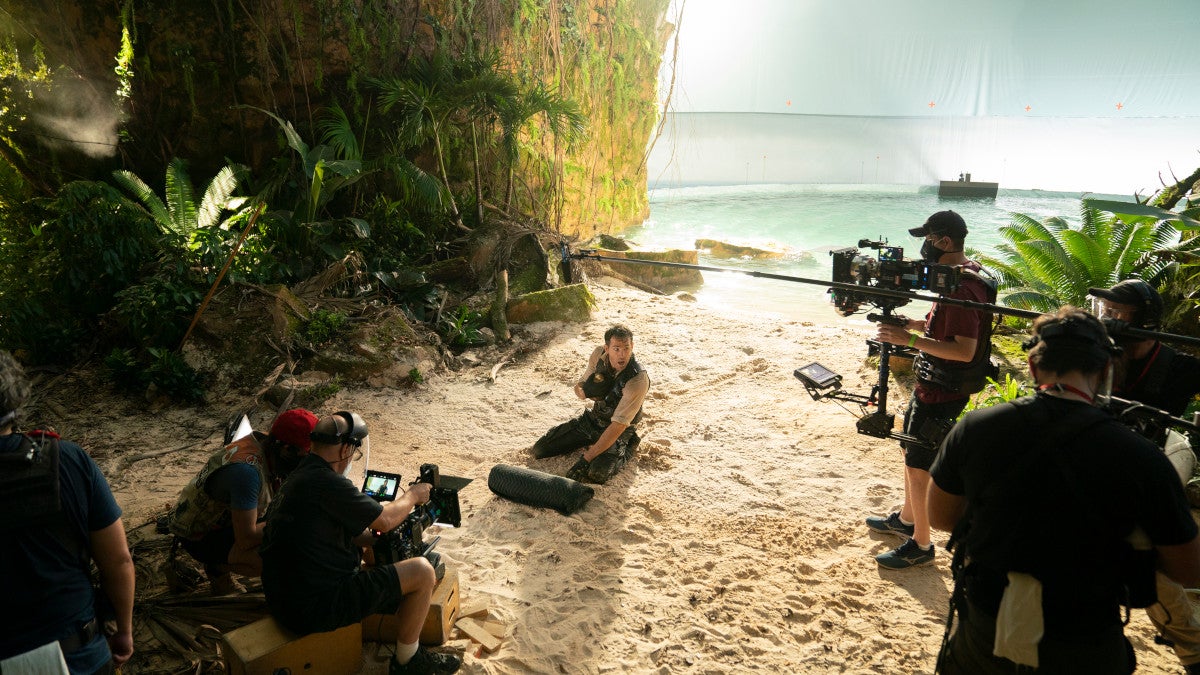 How Red Notice Weathered a Studio Change and COVID