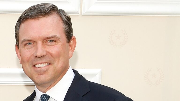 BP Exec Geoff Morrell to Succeed Zenia Mucha as Disney's PR Chief