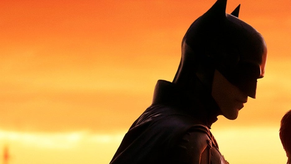 New 'The Batman' Poster Suggests Batman Enjoys Romantic Dawn Walks ...