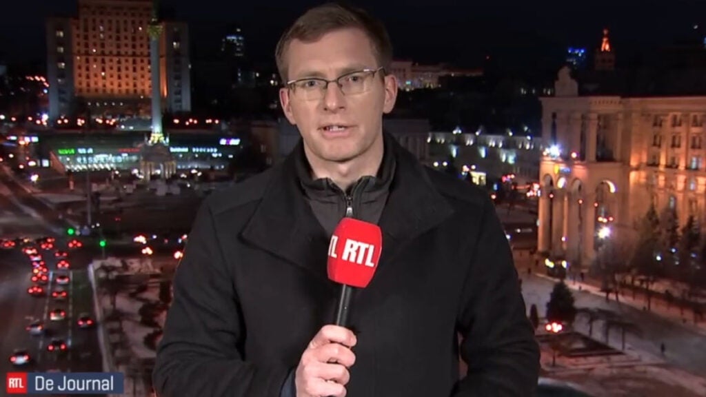 AP Reporter Goes Viral After Reporting in 6 Languages