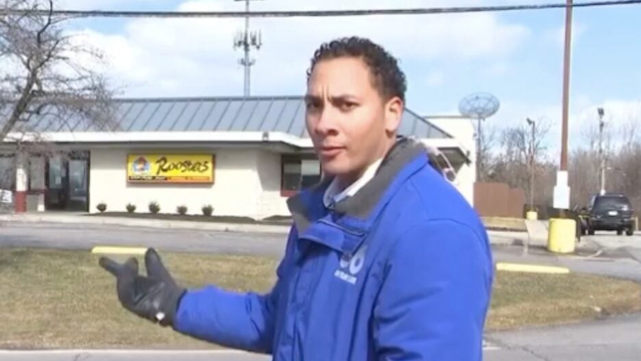 Hi, Baby! TV Reporter's Mom Greets Him While He's Working