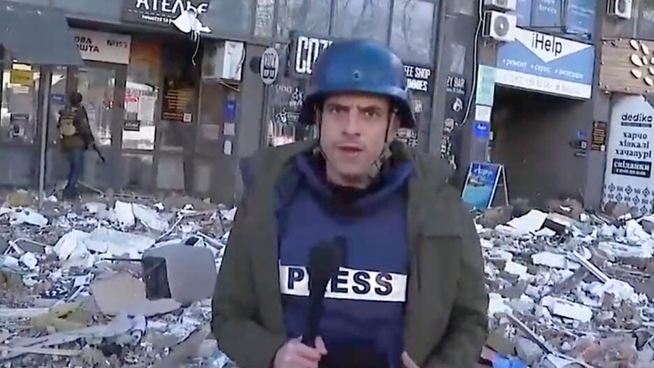 Fox News Reporter in Ukraine Posts Graphic Videos Following Fighting in ...