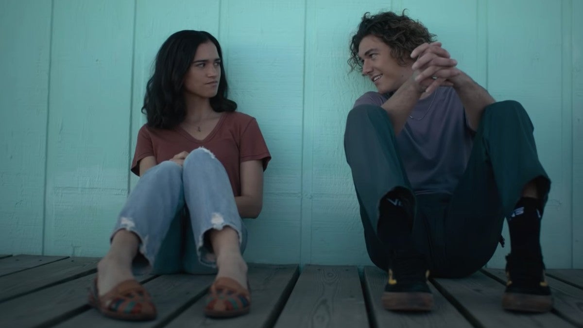 'Along for the Ride' Throws Off Cool Summer Vibes in First Trailer From ...