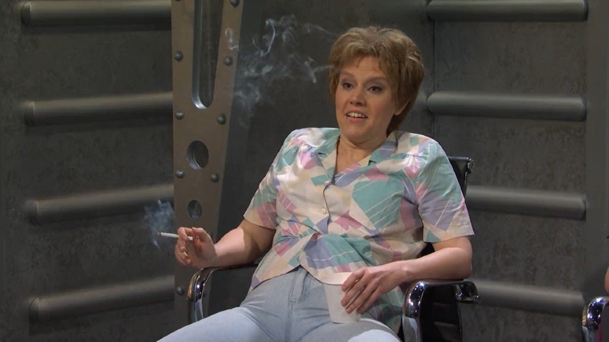 SNL: Kate McKinnon Gets Emotional in Farewell Alien Sketch