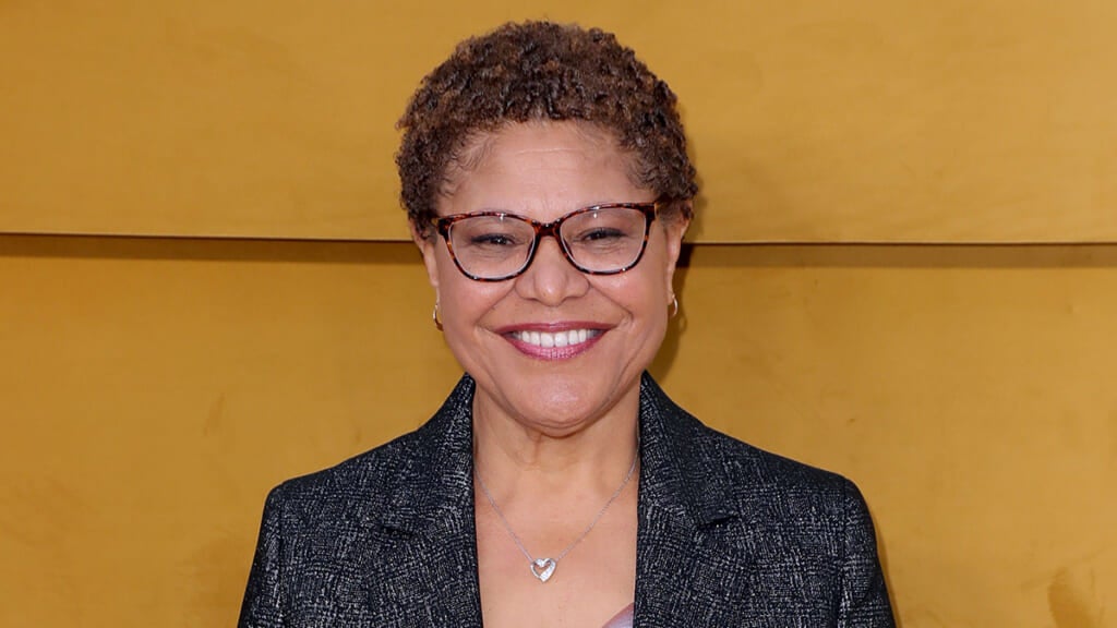 L.A. Mayor Candidate Karen Bass Urges Hollywood Not to Pull Shoots From ...
