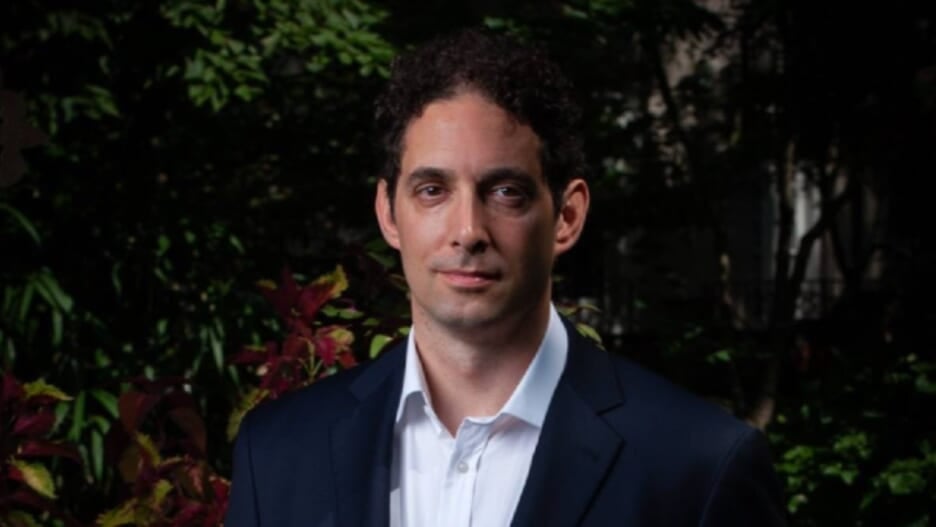 Alex Berenson Is Back on Twitter After Being Banned