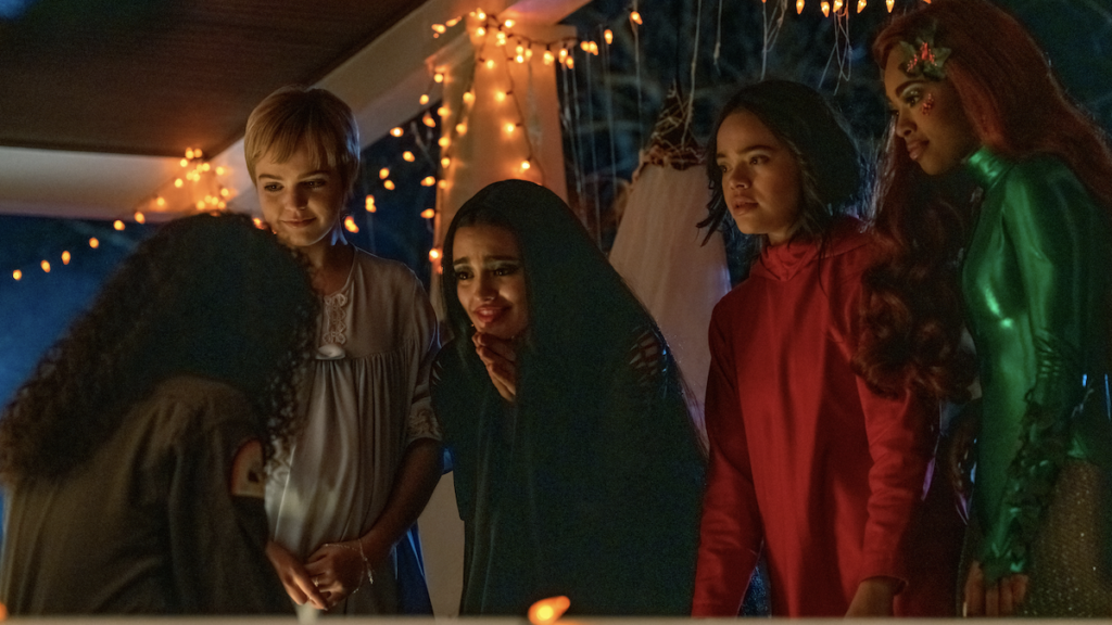 7 Spooky Netflix Shows to Watch for Halloween