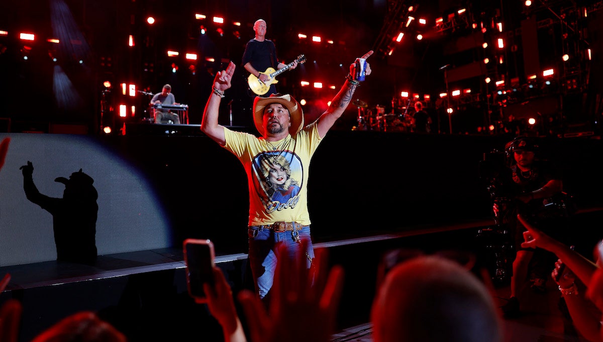 Jason Aldean Dropped By Pr Firm After Wifes Transphobic Remarks