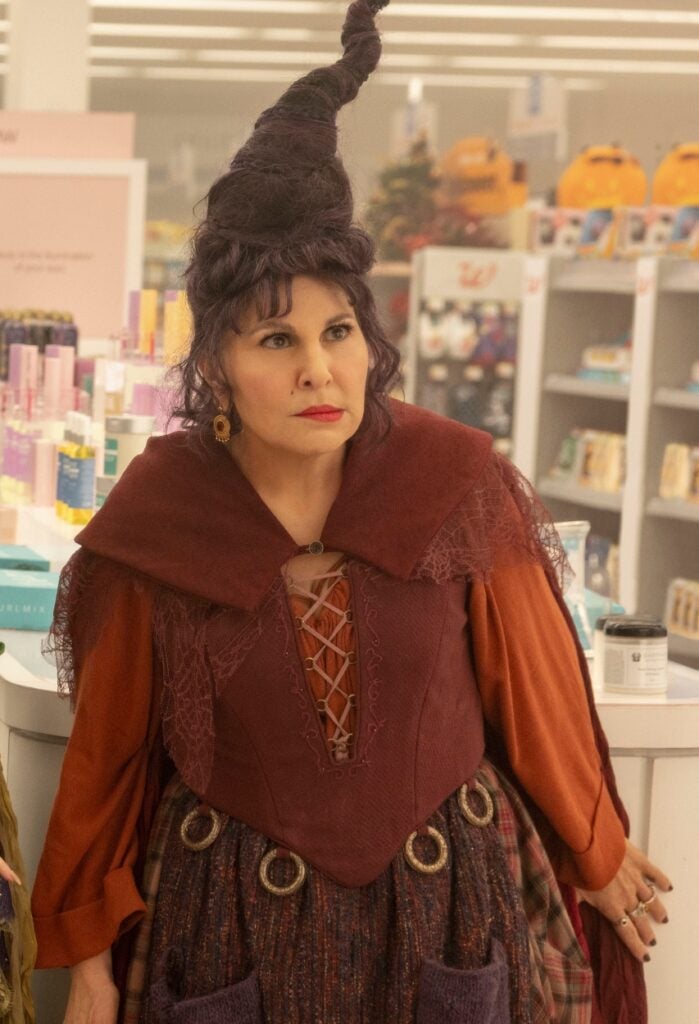 Hocus Pocus 2 Cast and Character Guide: Who Plays Who?