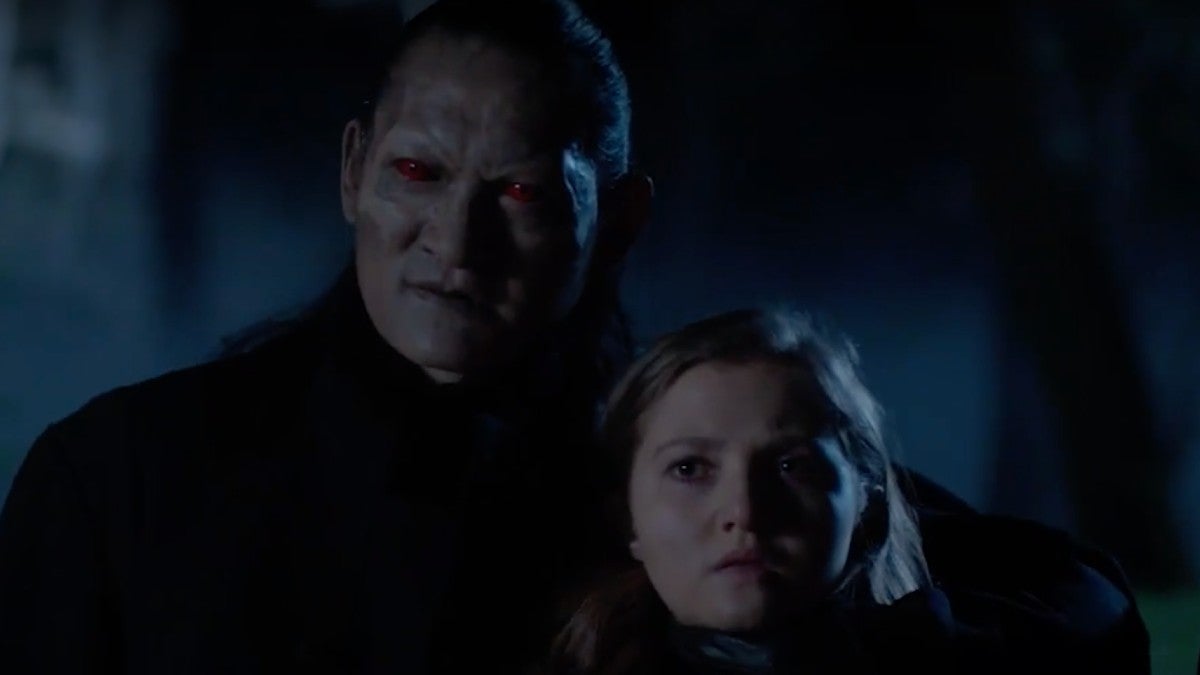 'Vampire Academy' Star Mia Mckenna-Bruce Breaks Down Her Kidnapping and ...