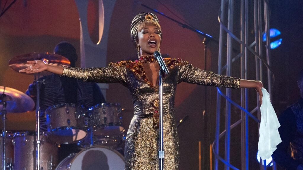 Naomi Acki's Secret to Playing Whitney Houston in I Wanna Dance With ...