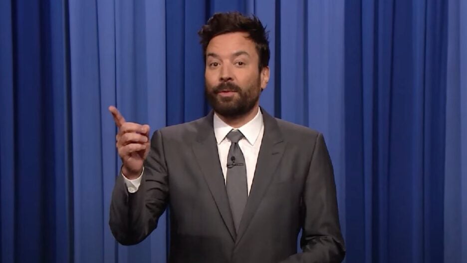Watch Miley Cyrus Shave Off Jimmy Fallon's Beard