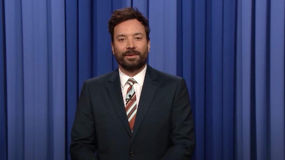 Watch Miley Cyrus Shave Off Jimmy Fallon's Beard