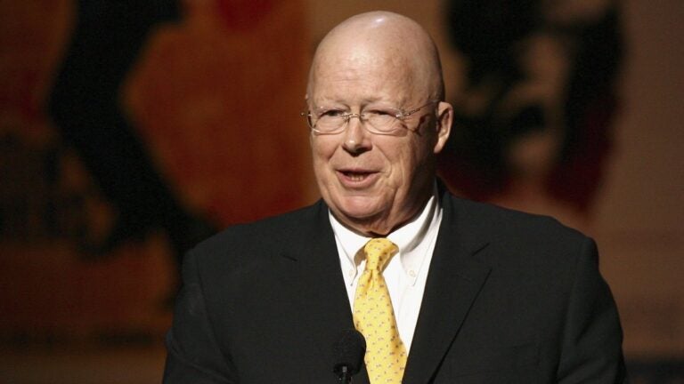 Robert J. Dowling, Former Publisher of THR, Dies at 83