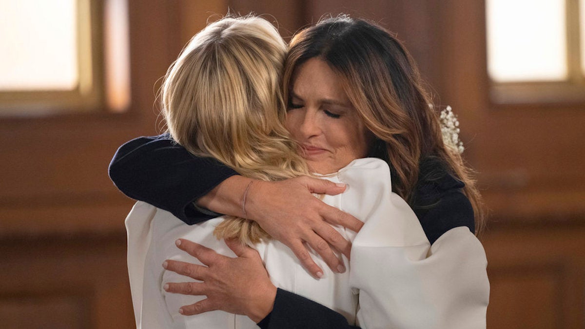 How 'SVU' Said Goodbye to Kelli Giddish's Character Amanda Rollins ...