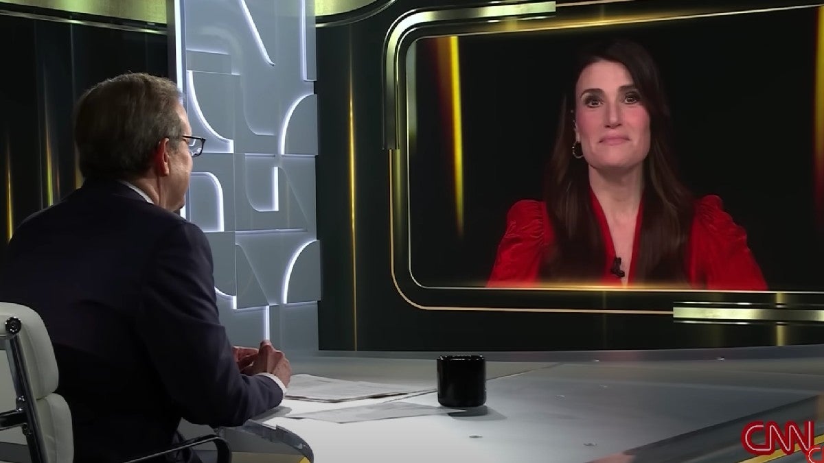 Chris Wallace Asks Idina Menzel If 'Let It Go' Was Really Empowering