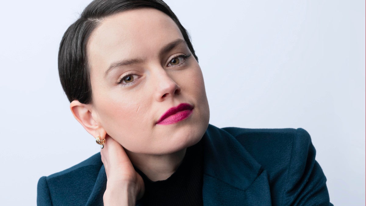 Daisy Ridley Watches the Star Wars Shows: "I Still Find It All Very ...