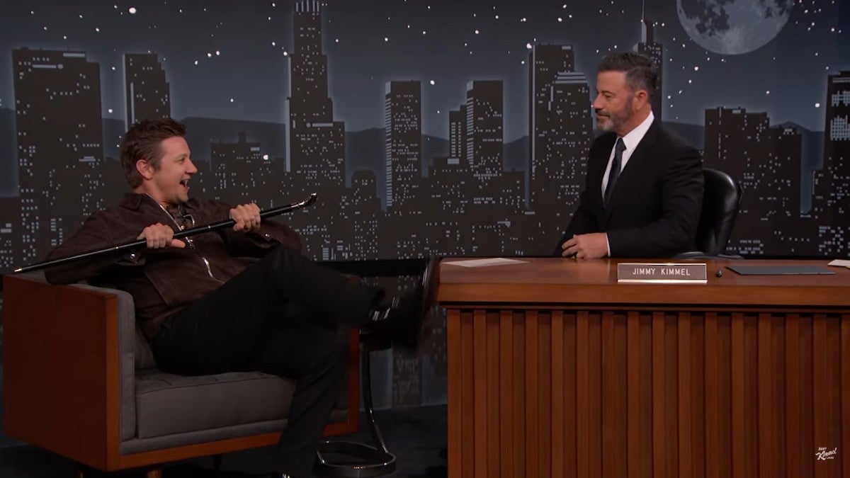 Jeremy Renner Interviews With Kimmel on His Recovery