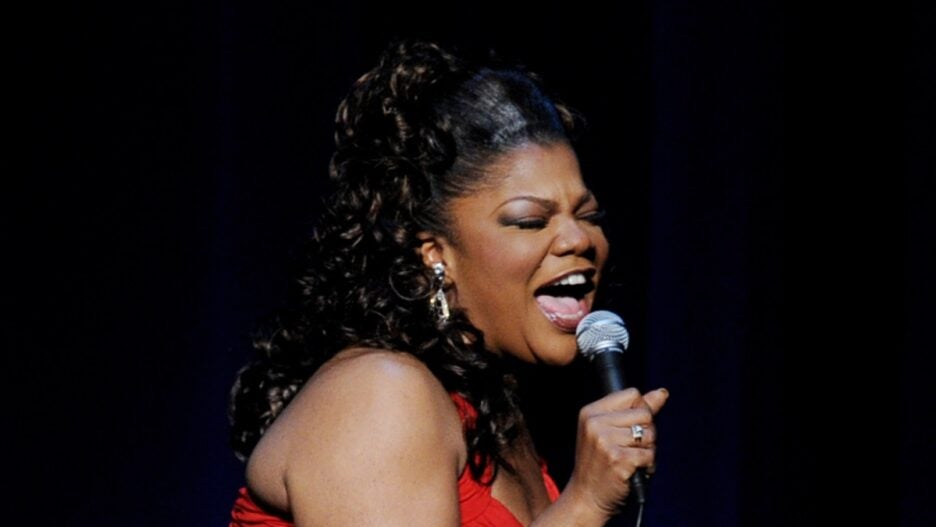 Mo’Nique Says She's Owed 'Millions' in 'The Parkers' Royalties in New ...