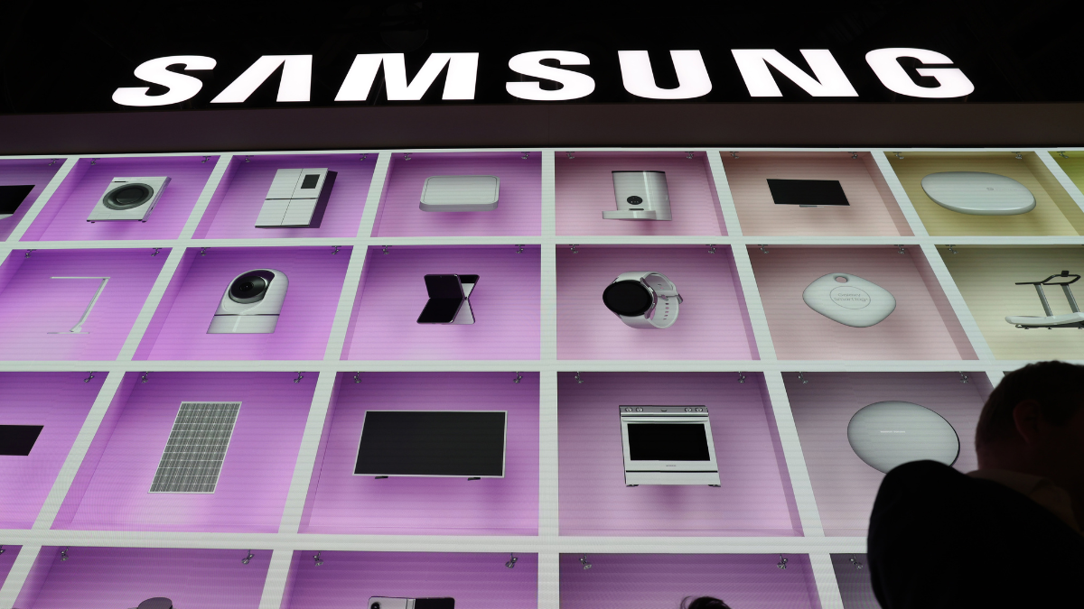 Samsung Cracks Down on Staff Use of AI, Citing Security Risks - TheWrap