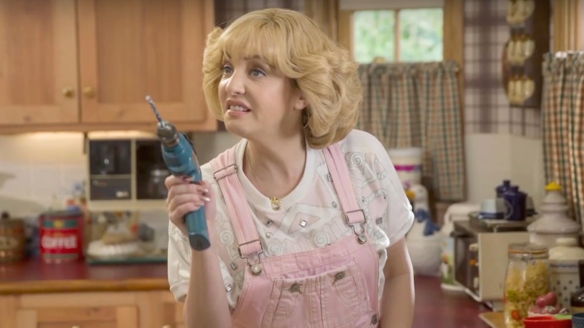 The Goldbergs Star Wendi McLendon-Covey Shares Bittersweet Memories as ...