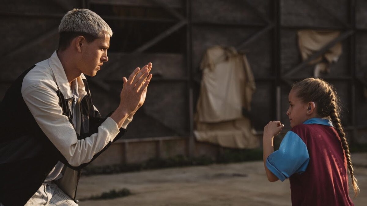 Scrapper Trailer: Young Thief and Her Estranged Dad Reunite