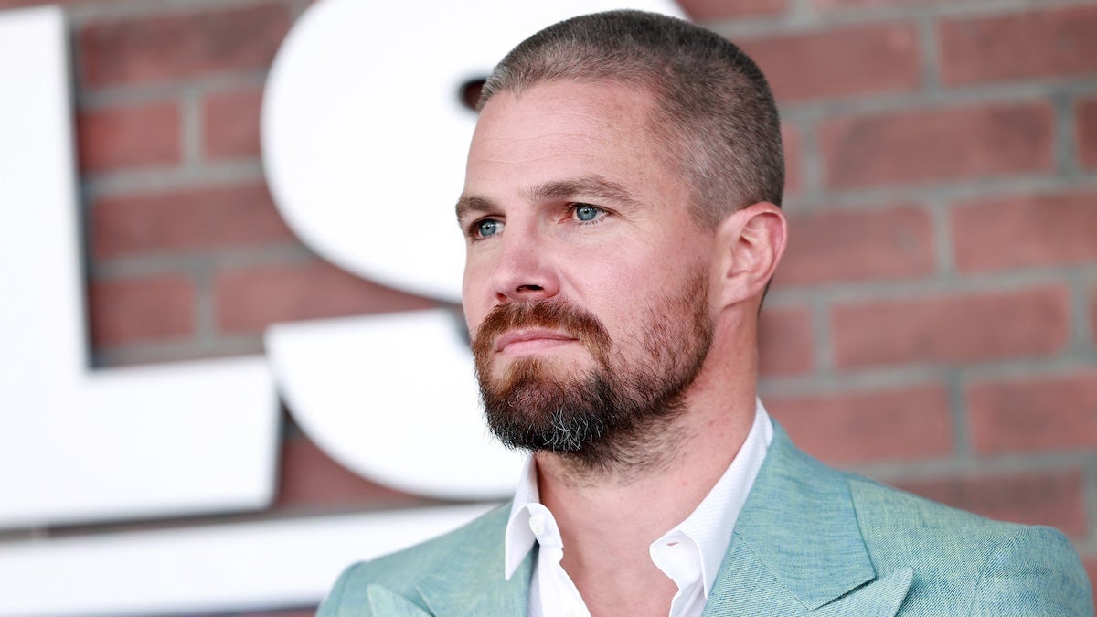 Stephen Amell Goes From Slamming Strike to Walking Picket Line